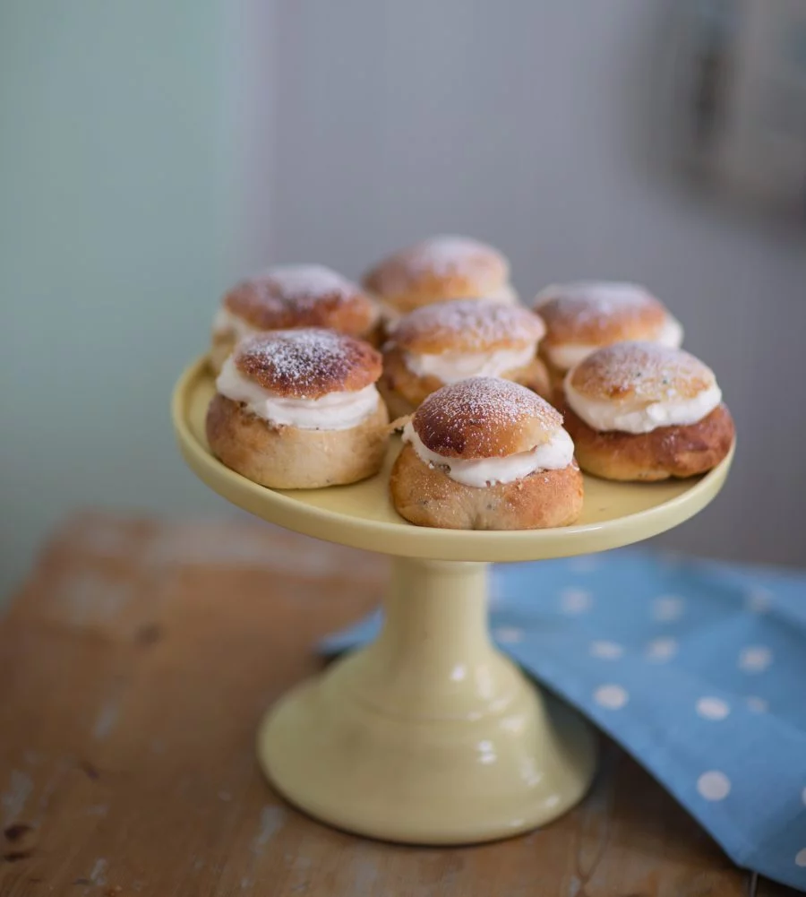 Det bästa receptet på semlor - Claras recept, Claras vardag, Fika ...